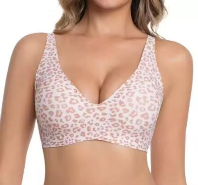 China Invisible Stylish Supportive Seamless Jelly Sports Bra For Daily Wear for sale