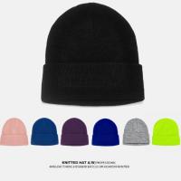 China Unisex Plain Solid Warm Hat Acrylic Knit Beanie For Winter Use for sale