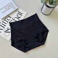 China Premium Breathable Cotton Ladies' Briefs with 4-Way Dynamic Stretch and Precision No-Show Fit for sale