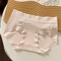 China Snug Contoured Stay-Put Fit Movement-Friendly 4-Way Stretch Breathable Cotton Lady's Briefs for All-Day Wear for sale