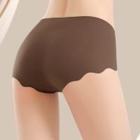China Seamless Ice-Silk Cool-Touch Polyamide Ladies' Briefs with 4-Way Dynamic Stretch for Daily Commuting for sale