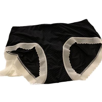 China Breathable Cotton Ladies' Briefs with Minimalist Silhouette for Everyday Layering for sale