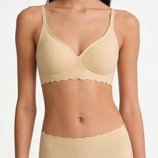 China Seamless Jelly Sports Bra with Moisture-Wicking Fabric, Adjustable Shoulder Straps & High Durability for sale