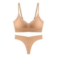 China Lightweight Slimming Seamless Jelly Sports Bra with Adjustable Straps for Everyday Active Life for sale