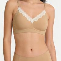 China Seamless Jelly Sports Bra with Adjustable Straps and Lightweight Seamless Construction for Everyday Wear for sale