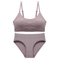 China Hypoallergenic Seamless Jelly Sports Bra with Adjustable Straps and Medium Support for sale