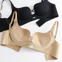 China Vented Lightweight Contoured Seamless Jelly Sports Bra For Women All - Day Wear for sale