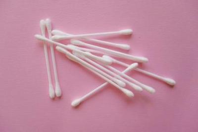 China ODM Makeup CE 100pcs/Bag Cosmetic Cotton Buds for sale