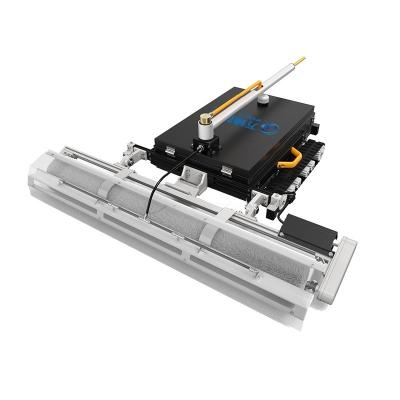China Wanlv Sunny Track Crawling Photovoltaic Cleaning Machine 1100 mm Cleaning Width 150 m Remote Control for sale