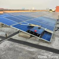 China Wanlv Sunny Track Crawling Photovoltaic Cleaning Machine 1100 mm Cleaning Width 150 m Remote Control for sale