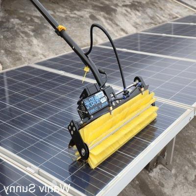 China 7.5m Extension Pole Lithium Battery Rolling Brush for PV Panel Washing Dry Cleaning for sale