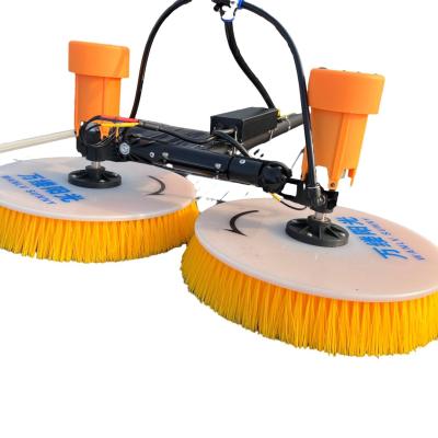 China 7.5 Meter Scalable Handle Dual- Spin Brush for Photovoltaic Panel Cleaning for sale