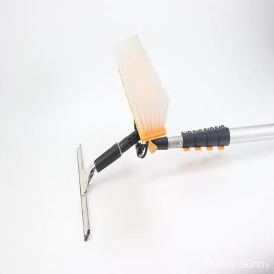 China Customized PV Cleaner Brush with Water Spray Professional Manual Solar Brush 80cm for sale