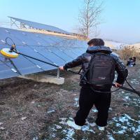 China EU Standard Solar Panel Cleaning Tool with Single-Disc Head and 3.5 Meters Telescopic Handle for sale