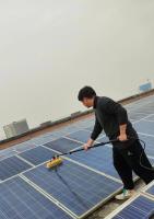 China 11.4m Carbon Fiber Manual Spray Brush for Solar Panel Cleaning with Water Tap Connection for sale