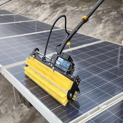 China Aluminum Alloy Solar Panel Cleaning Scrubber with Water Spray Nozzles 1.2m for sale