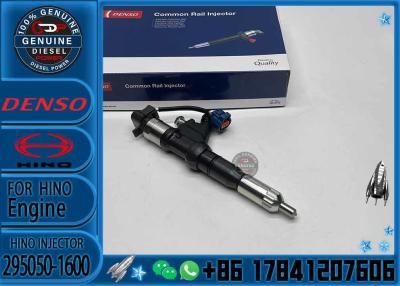 China Common rail Injector 295050-1600 295050-1890 095000-5220 095000-5221 fuel injector for HION E13C 700 engine part injecto for sale
