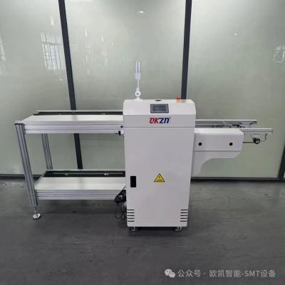 China Adjustable Lifting Pitch 10 20 30 40 50mm SMT Board Unloader Machine With Dual Material Frame Design for sale