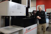 China Mitsubishi SG12 EDM Machine with 80A Peak Current and 400x300x300mm Travel Range for sale