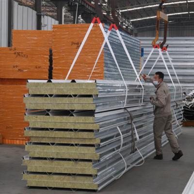 China Heat Insulation Fireproof Rock Wool Sandwich Panel Roof Panel For Prefabricated House for sale