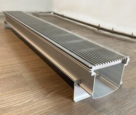 China Customizable Rectangle Floor Drainer 500mm to 2000mm Length Options for Bathroom Kitchen Pool Industrial Applications for sale