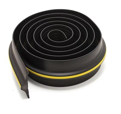 China EPDM Rubber Garage Door Seal Strip Weatherproof DIY Replacement 1/2 Inch Tall Black for sale