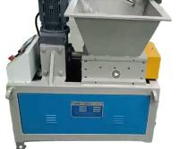 China Multifunctional Double Shaft Shredder for Aluminum Cans and PVC Pipes in High Demand for sale