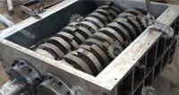 China 800-5000kg/h Capacity Hard Drives Shredding Machine Featuring 9CrSi Blades Material for sale