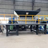 China Double Shaft Shredder Machine for Shredding Waste Car Bodies and 3000KG Weight for sale