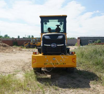 China 28km/h Yunnei Engine 1.5 Ton Wheel Loader  Bucket Length 1.9m for sale