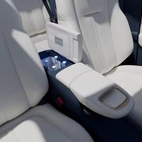 China 2023- Year ZEEKR X SUV 23.04- Triple Temperature-Controlled Middle Island Car Refrigerator for sale