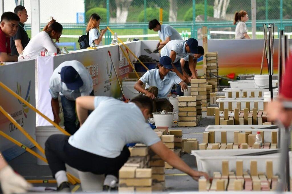 On-site photo of the designated equipment for the Xi'an Xu&hui-Asiainfo National Employee Skills Competition.