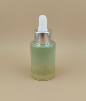 China New Design Clear Gradual Change Matcha Green Smooth Round Dropper Bottle K-GBL30 for Essence for sale