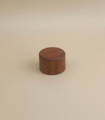 China Wood Grain Plastic Round Smooth Cap for Cosmetic Bottles for sale