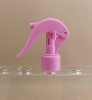 China Pink Plastic Mini Trigger Sprayer K602-2 for Bottles and Hairdressing for sale