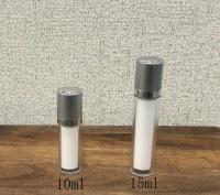 China Luxury Rotating Lock Airless Pump Bottle 15ml 10 Ml Square Cosmetic Serum Lotion Airless Pump Bottle for sale