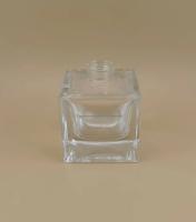 China Square Thick Sole Smooth Clear Glass Bottle for Car Perfume for sale