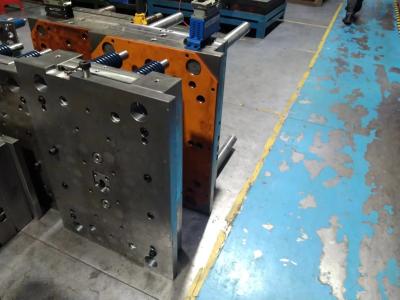 China IP66 Flanged ABS Plastic Injection Molding Components with Standard Heat Treatment - Model M-1 for sale