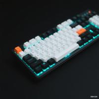 China Double Shot PBT Keycaps for Cherry MX Switches - OEM Profile Standard Size with 2000 MOQ for sale