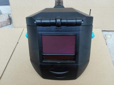 China Auto Darkening Welding Helmet with 1/30000 s Switch Time Solar Powered and ANSI Z87.1 Compliant Welding Mask for sale