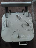 China Marine Steel Small Weathertight Marine Hatch Cover With 4 Dog Clips for sale