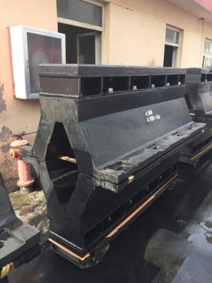 China Marine Port Rubber Fender Marine Arch Type Rubber Fender With Impingement Plate for sale