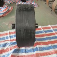 China Gentle Contact Surface Marine Roller Wheel Fender For Narrow Waterway for sale