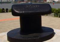 China Tee Type Marine Steel Mooring Components Mooring Dock Bollard For Ship OEM Details For Marine Curved Mooring Bollard for sale