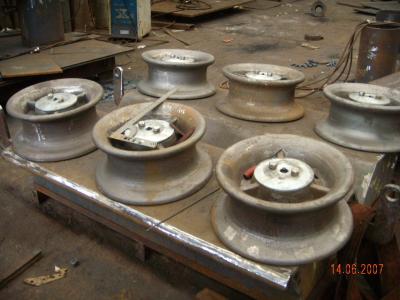 China Painted Wire Rope Steel Horizontal Mooring Roller Open Type for sale