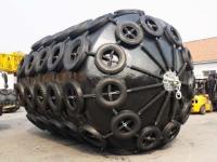 China STB Pneumatic Synthetic Rubber Fender 3 Threads For Port Docking for sale