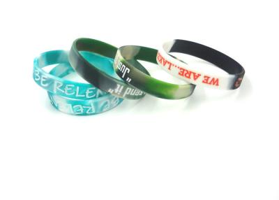 China Custom Swirled Silicone Wristbands 250x20x2mm Skin Friendly Soft Rubber for Sports Promotions for sale