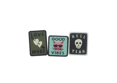 China Custom Embroidered Cat Patch Cartoon Logo Badge Up to 12 Colors Twill Fabric for sale