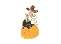 China Custom Enamel Lapel Pins 25mm Metal Badge Anime Pumpkin Halloween Brooch Iron Zinc Alloy for sale