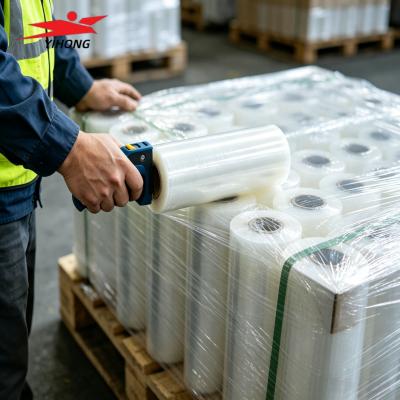China YIHONG 2KG Mini Roll Coreless Soft Moisture Proof Stretch Film Self Adhesive Clear PE Blow Molding Pallet Wrap for Cargo Binding for sale